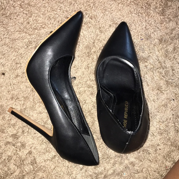 Shoe Republic LA | Shoes | Black Pointed Toe Heels | Poshmark